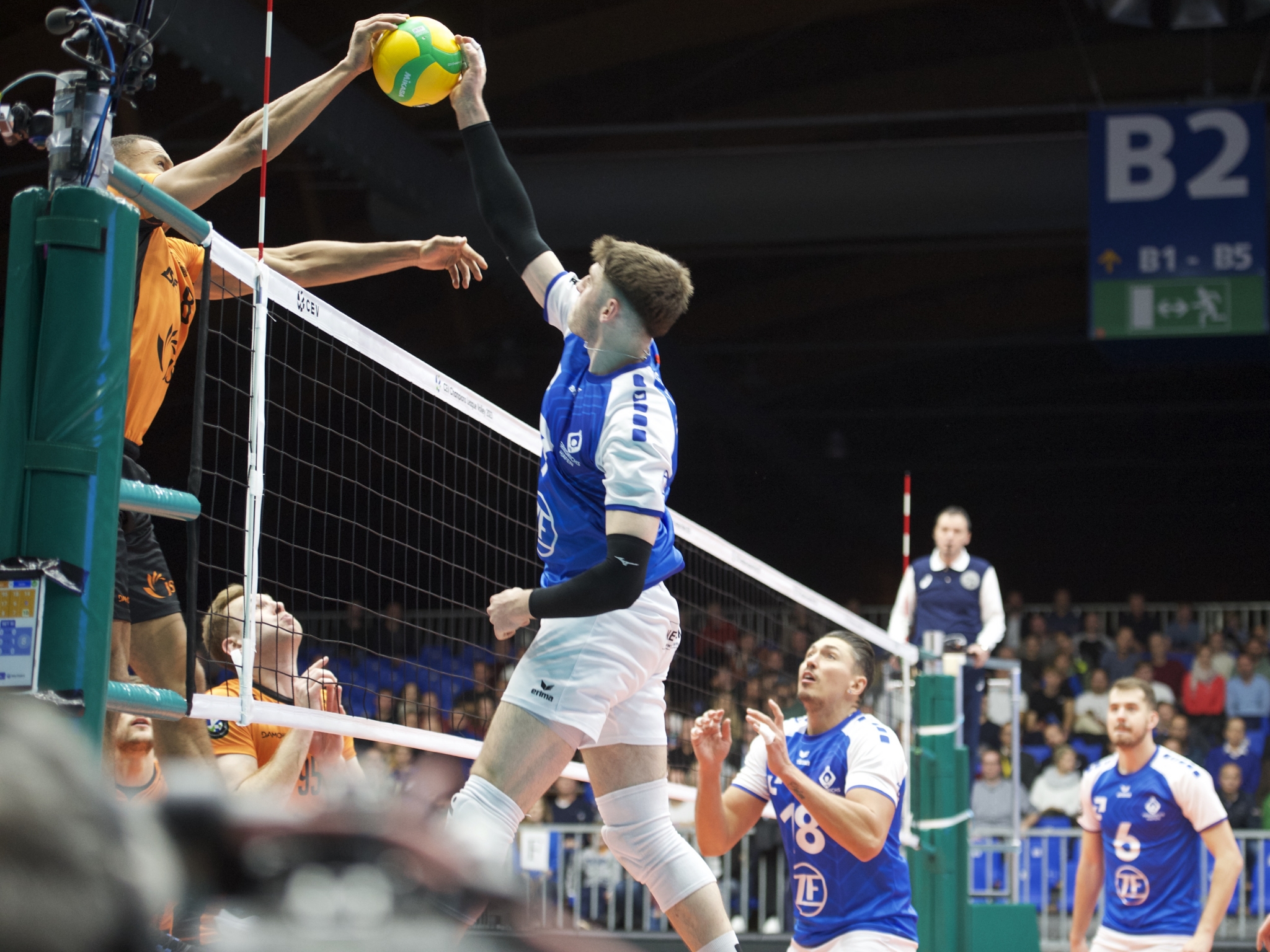 Dieses Mal soll der Riese fallen – Underdog Friedrichshafen rechnet ...