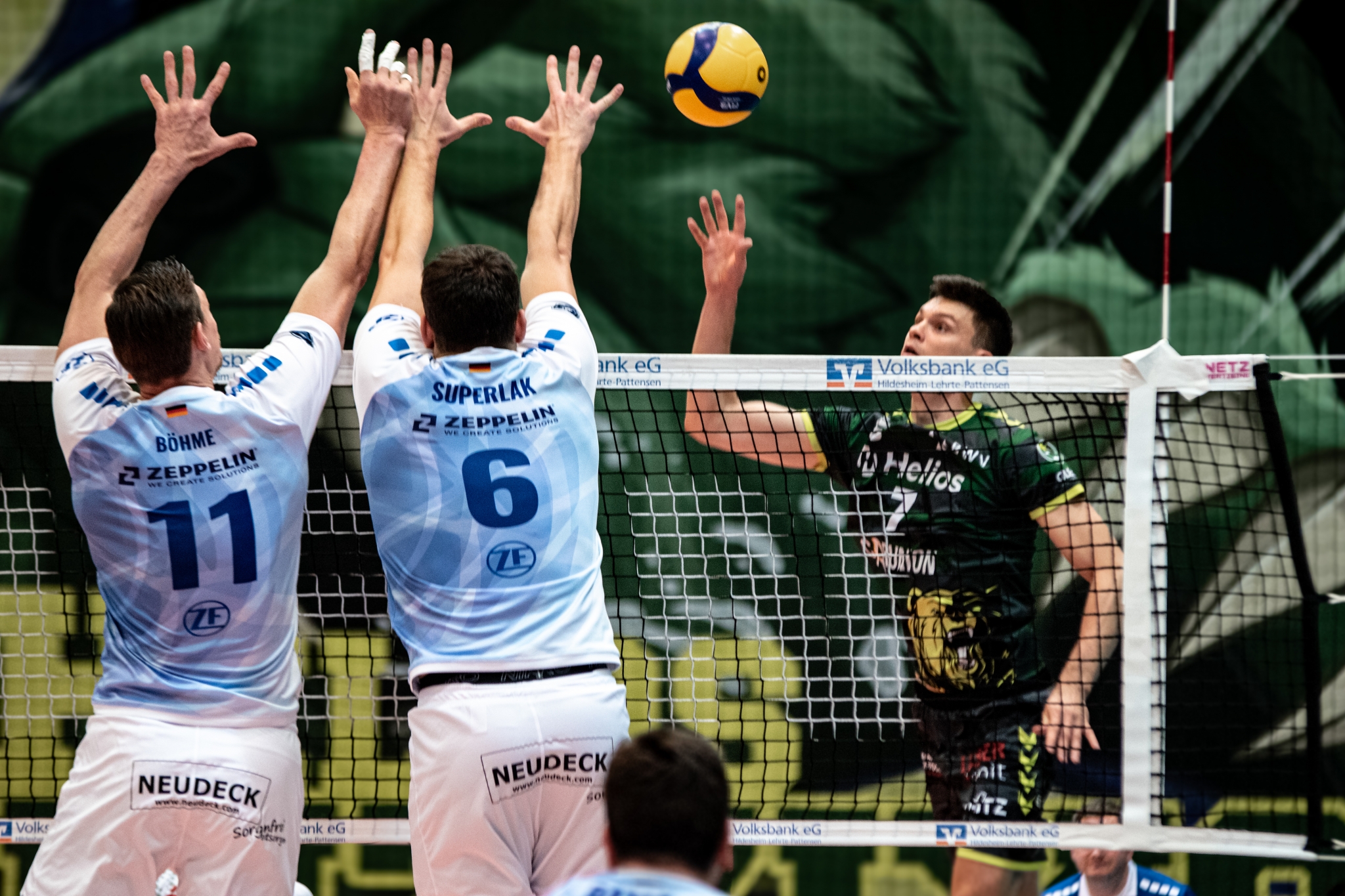 Duell um Rang zwei – Friedrichshafen empfängt Helios Grizzlys Giesen ...