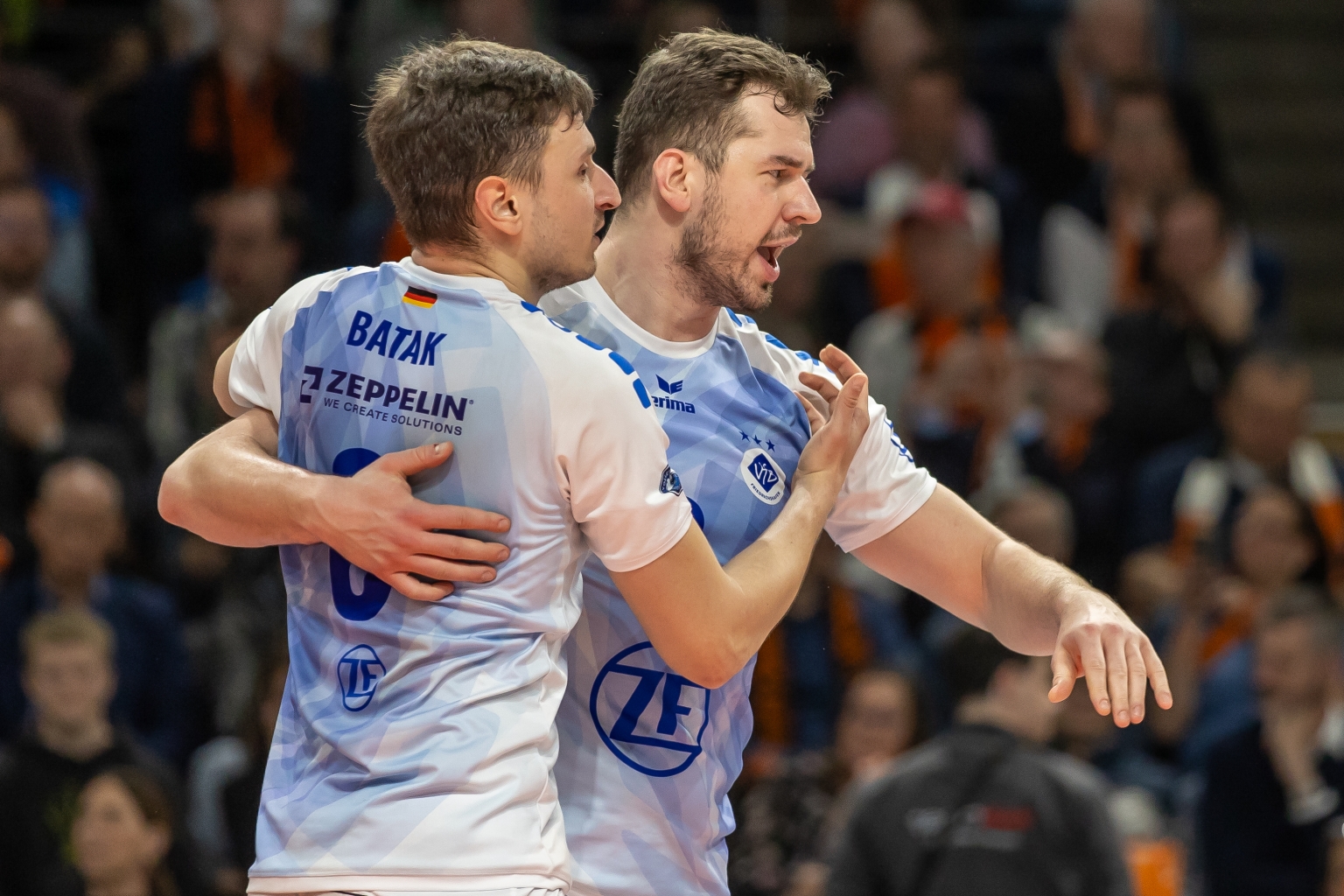 Vorteil Friedrichshafen – Häfler Volleyballer holen Auswärtssieg in ...